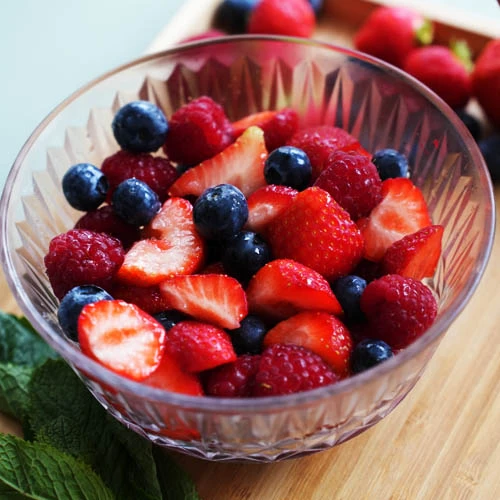 Recette Salade de fruits rouges - Cuisinovores